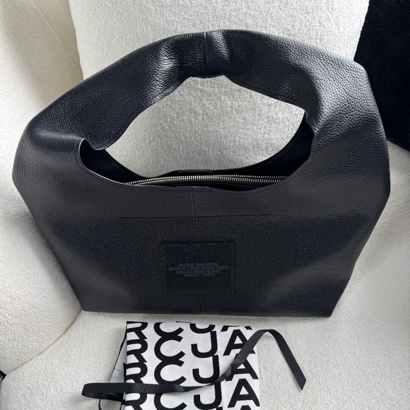 Marc Jacobs | Bags | Marc Jacobs The Leather Sack Bag Black W Dust Bag ...